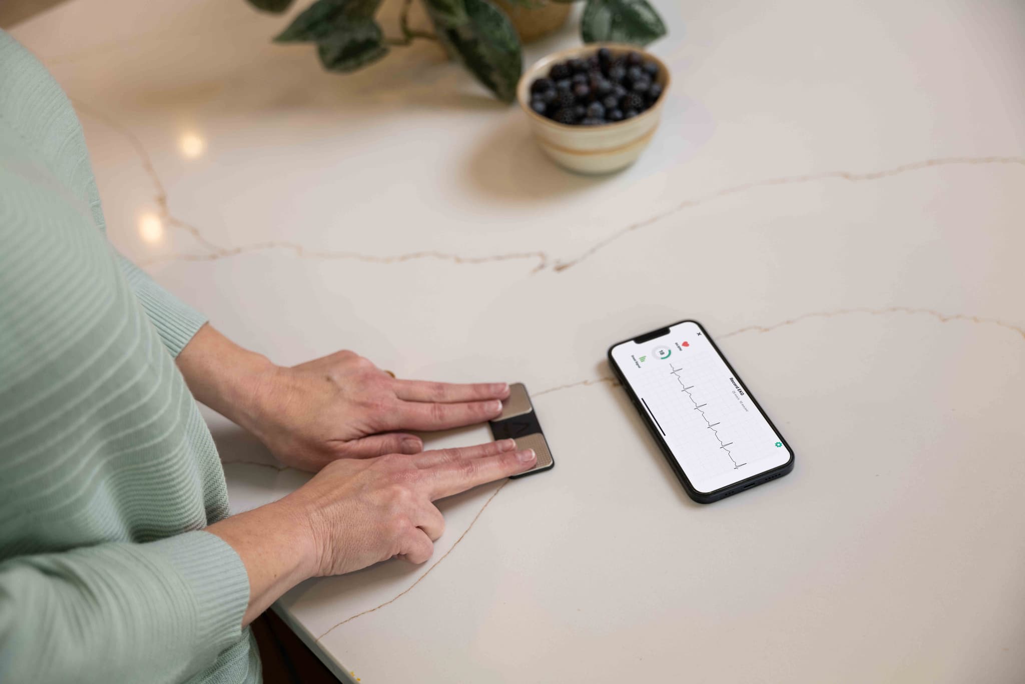 KardiaMobile EKG Monitor - Instant EKG on Your Phone | AliveCor