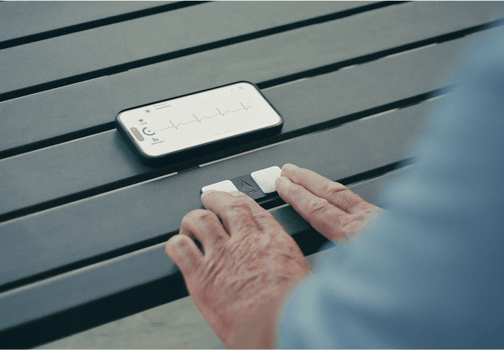 KardiaMobile EKG Monitor - Instant EKG on Your Phone | AliveCor